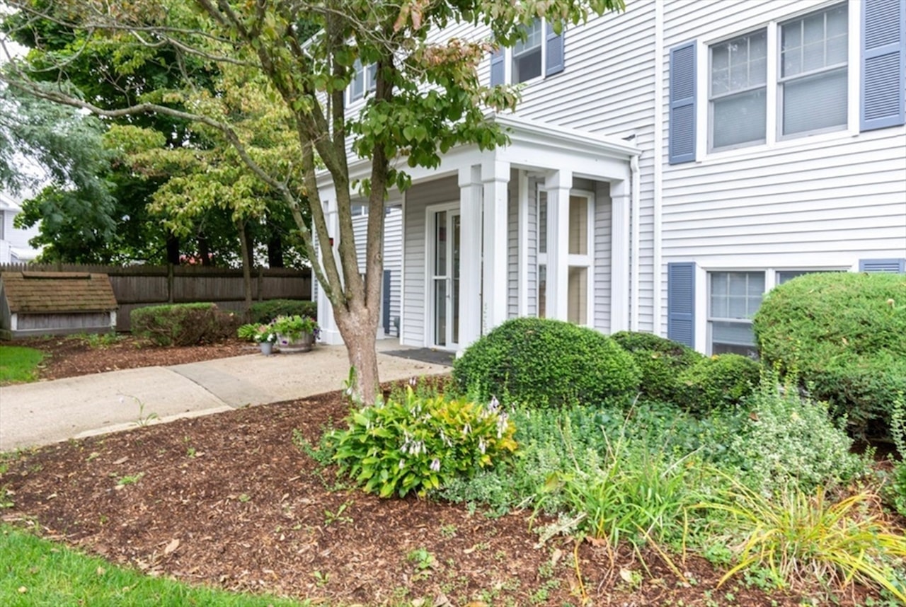 14 Webb Place #2C Mansfield, MA 02048 | MLS 73391900