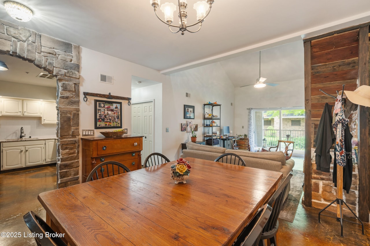 5701 Coach Gate Wynde #57 Louisville KY 40207 - condo for sale - MLS ...