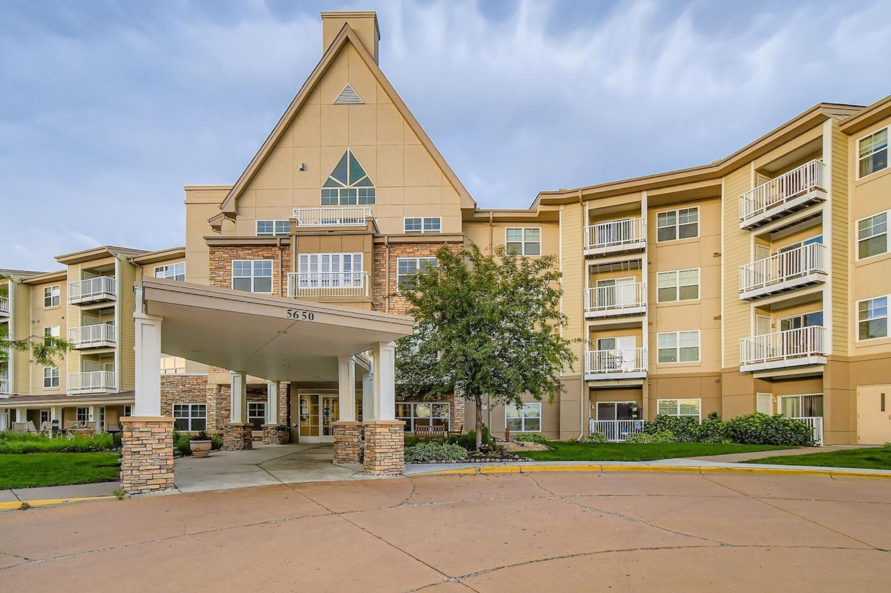5650 Boone Avenue N #315 New Hope, MN 55428 | MLS 6707367