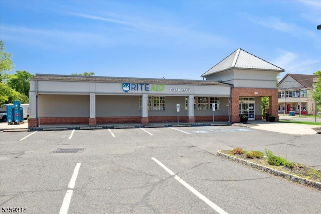 132 N Gaston Ave Somerville Boro, NJ 08876 | MLS 3971837