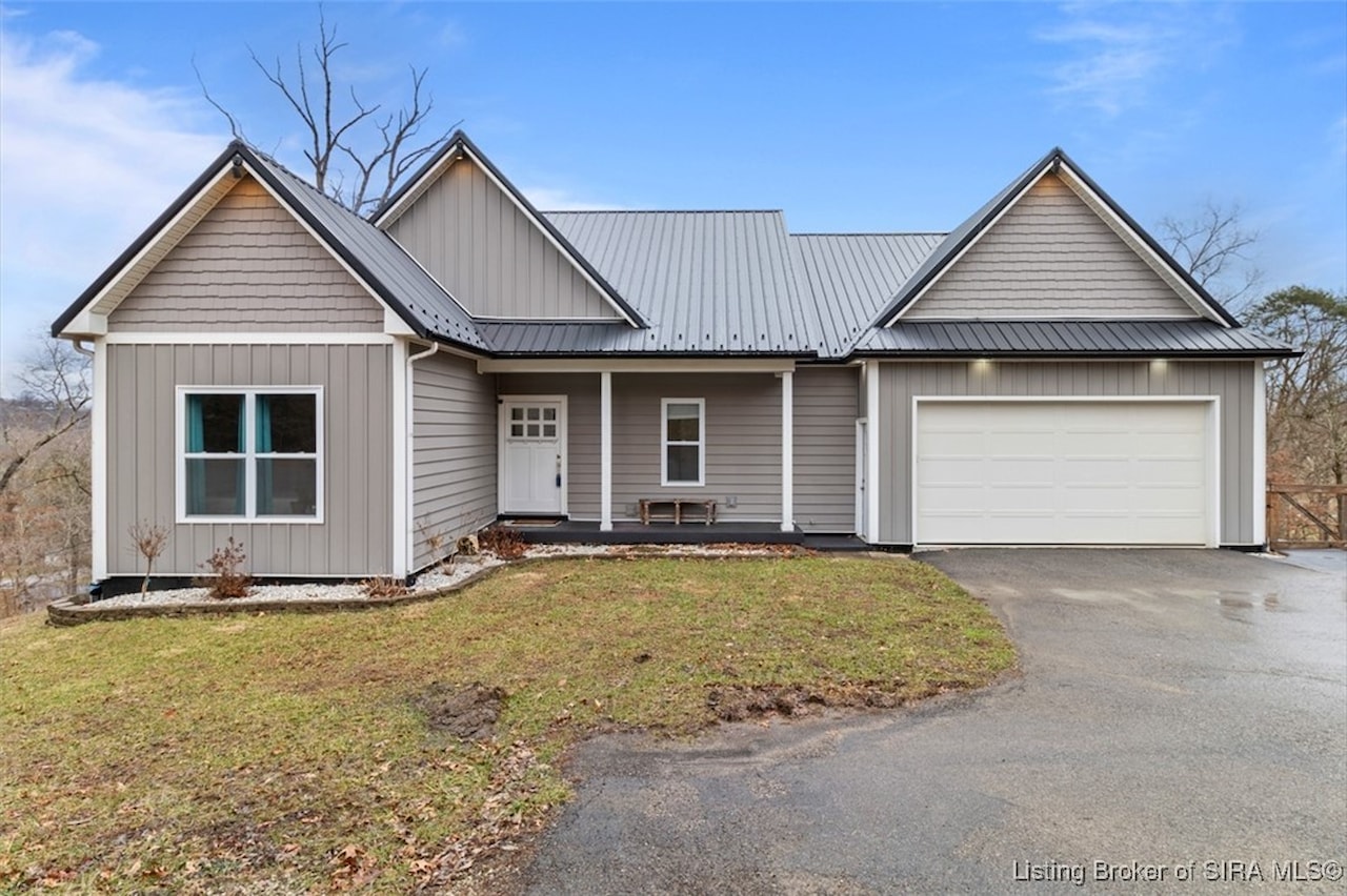 301 Chanda Ln New Albany, IN 47150 | MLS 202506339