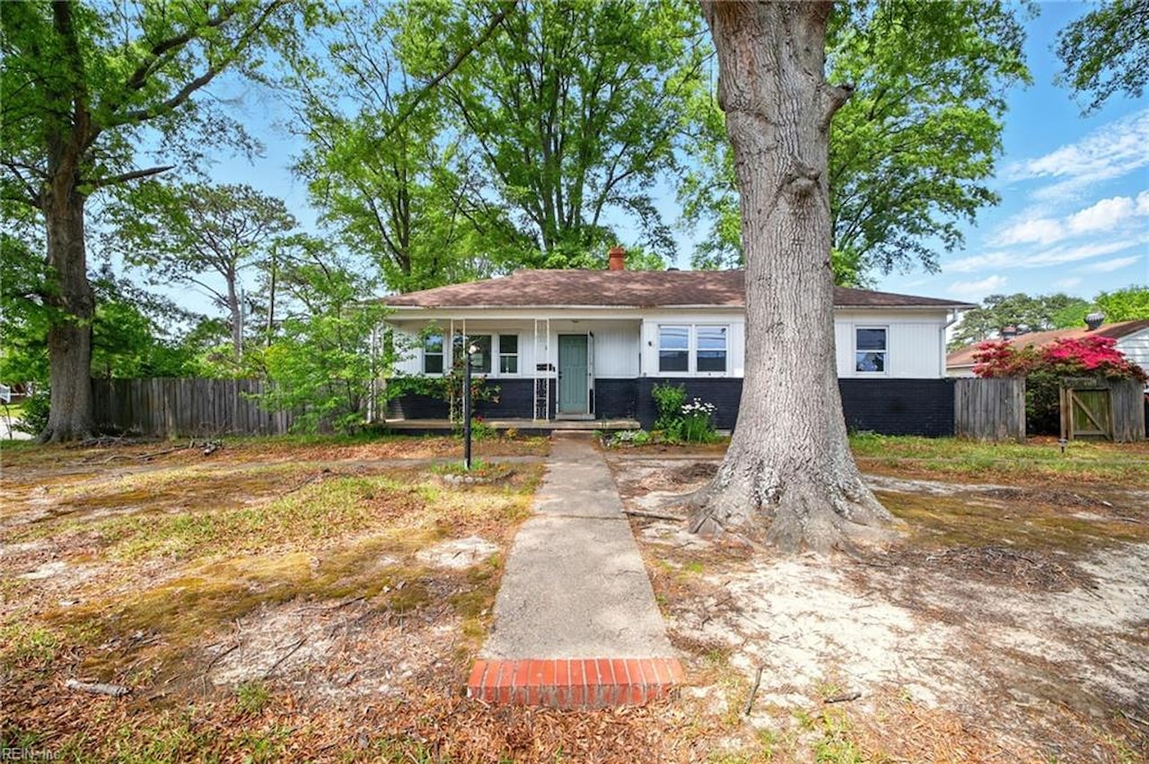 1 Polaris St Hampton VA 23669 | MLS# 10581365