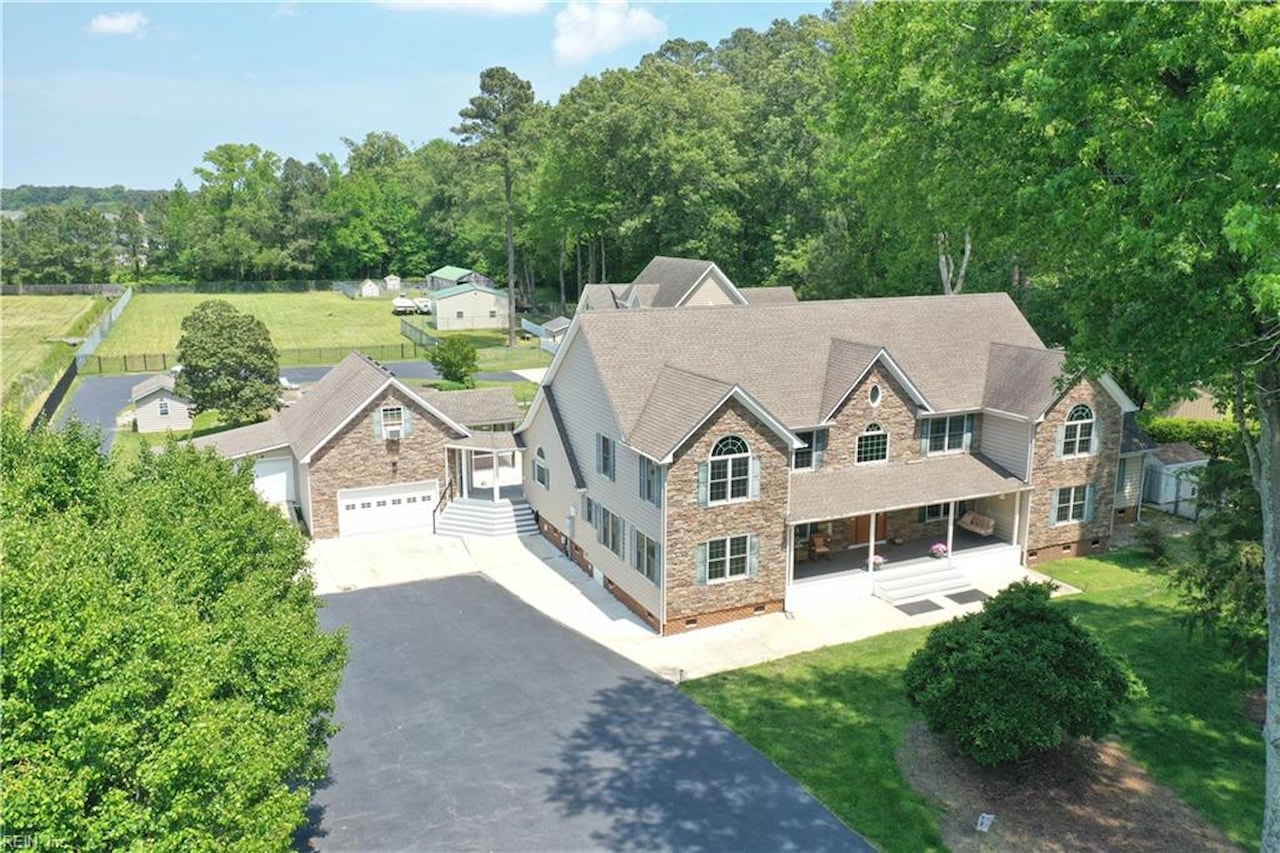 1652 Flanagans Ln Virginia Beach, VA 23456 | MLS 10582378