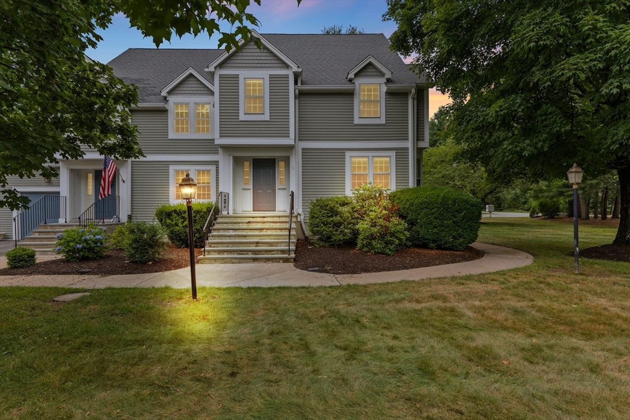 1 Daniel Dr #1 Easton, MA 02356 | MLS 73403241