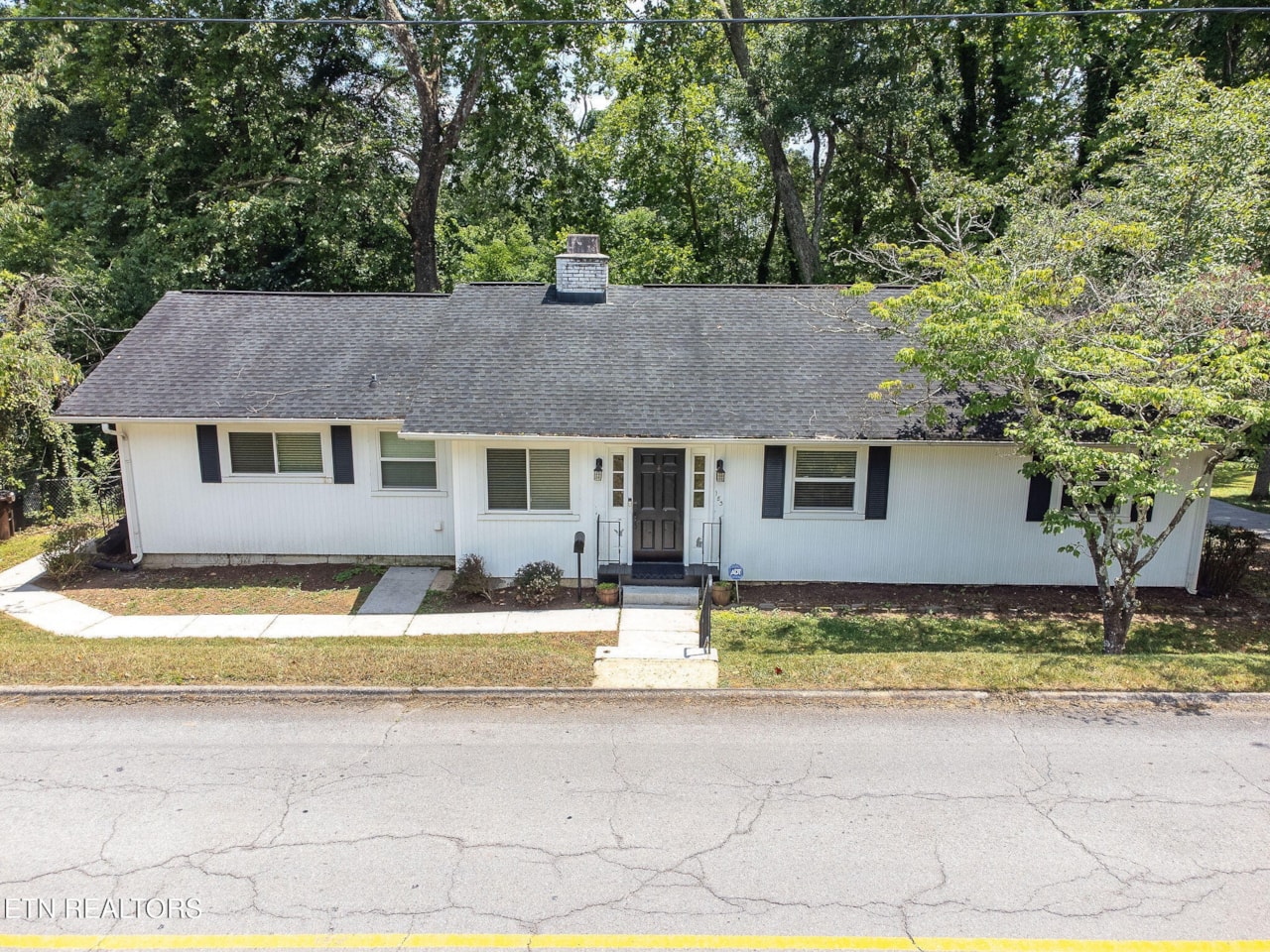 183 Outer Drive Oak Ridge, TN 37830 | MLS 2940839