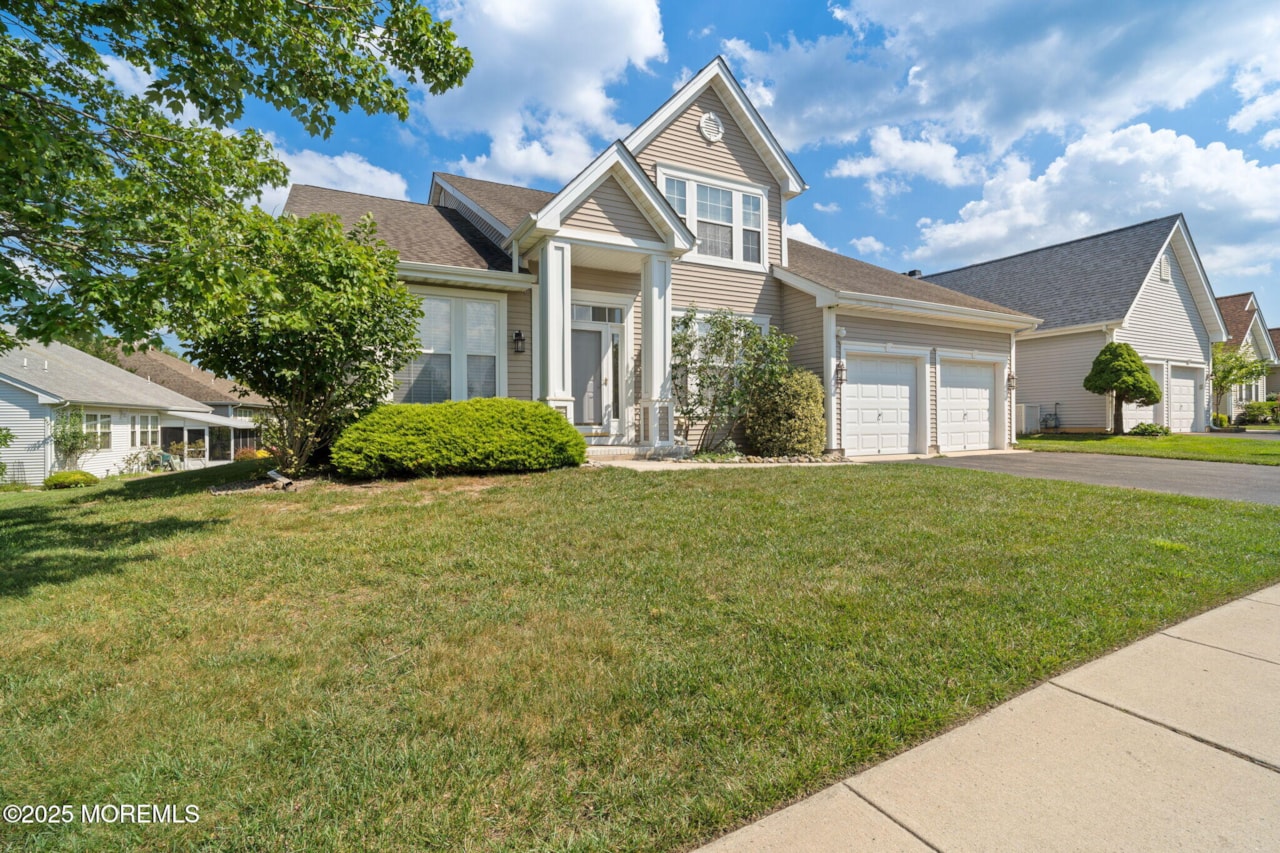 98 Mirage Blvd Barnegat, NJ 08005 | MLS 22520711