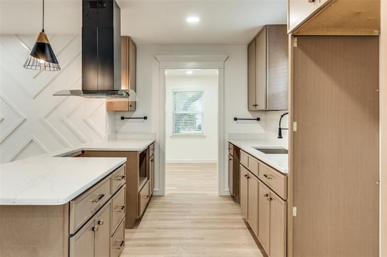 5323 Blaney Way, Dallas, TX 75227 | KnoxRE.com