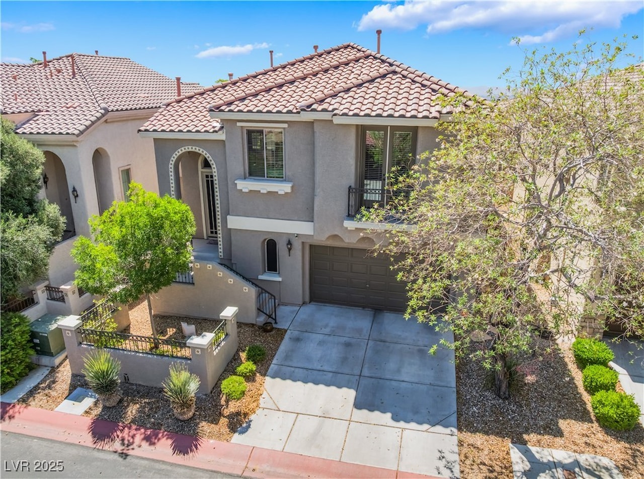 11901 Luna Del Mar Ln Las Vegas, NV 89138 | MLS 2693968