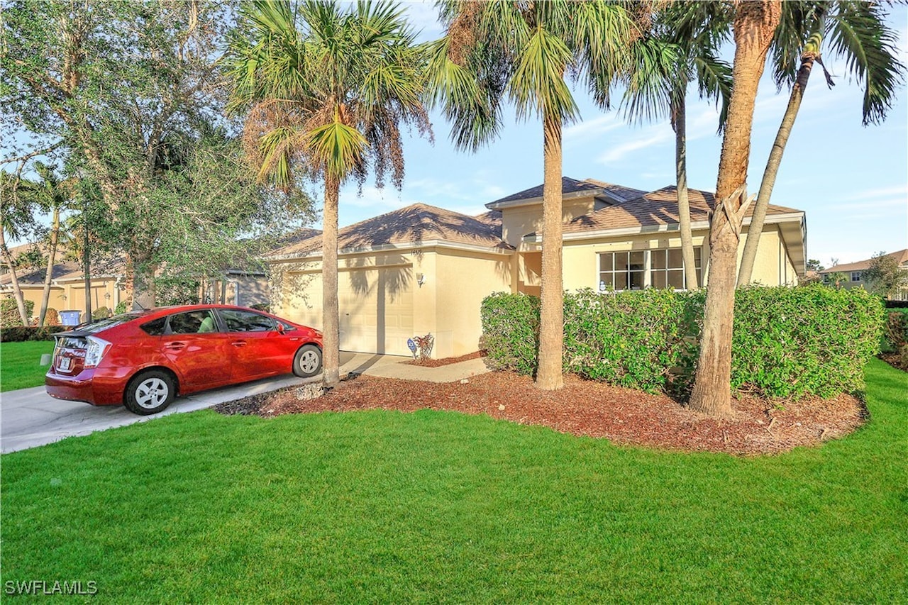 14519 Calusa Palms Dr Fort Myers, FL 33919 | MLS 225001765