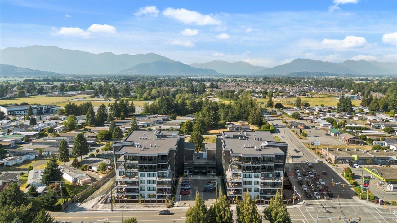 45757 Watson Road #408 Chilliwack, BC V2R 2H1 | MLS® R3028956