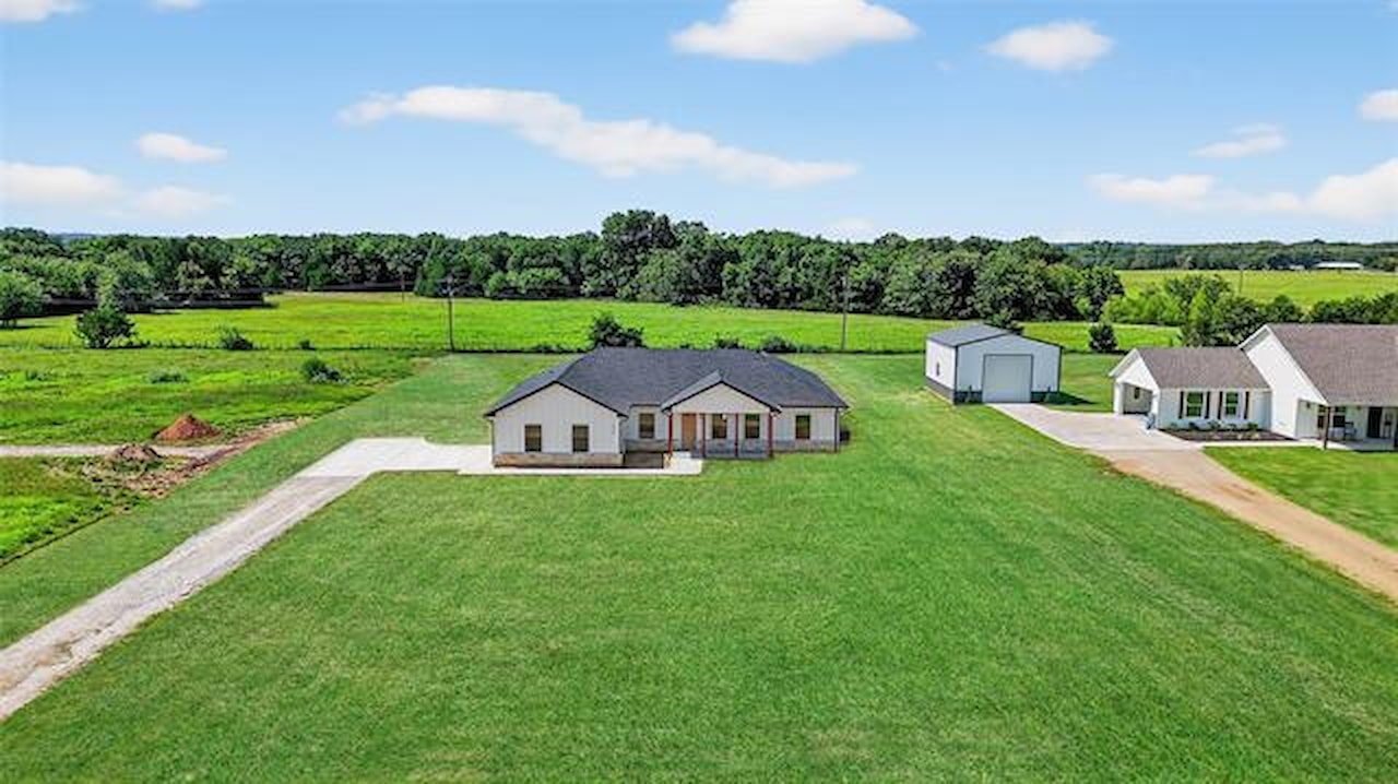 192 Brooks Lane, Sadler, TX 76264 | KnoxRE.com