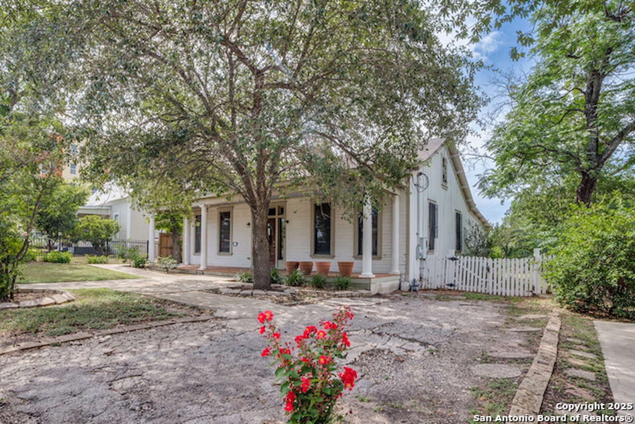 626 Nolan, San Antonio, TX 78202 | KnoxRE.com