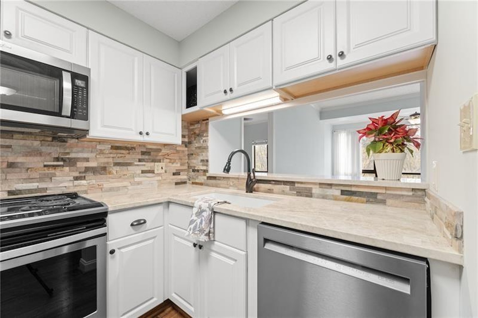 1800 Clairmont #428 Lake #A428 Decatur, GA 30033 | MLS 7597250