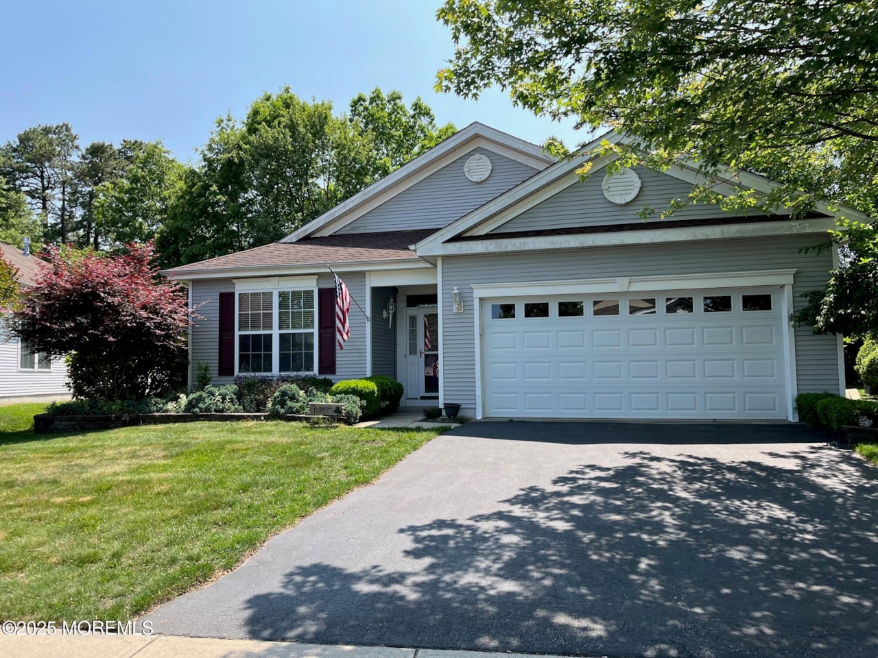 14 Edgewater Path Barnegat, NJ 08005 | MLS 22522064