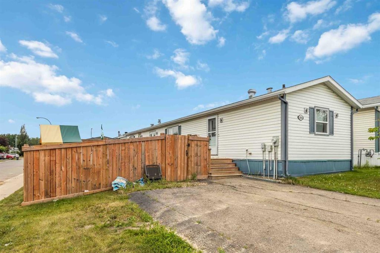 101 Hoehne St Fort Mcmurray, AB T9K 2 | MLS® A2242587