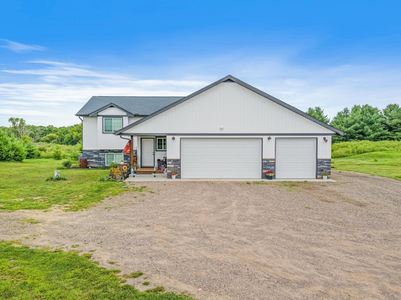 1958 Goose Lake Narrows Fish Lake Twp, MN 55069 | MLS 6752714