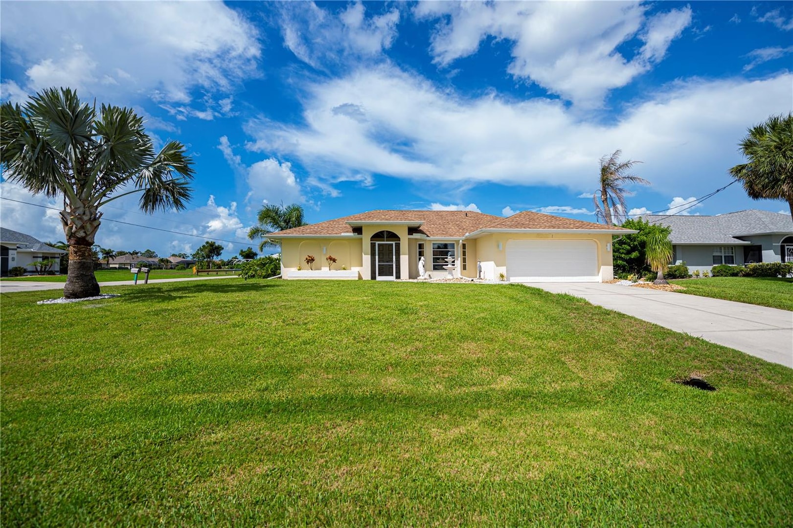 1 Sportsman CIRCLE, Rotonda West, FL 33947 - MLS # C7510799