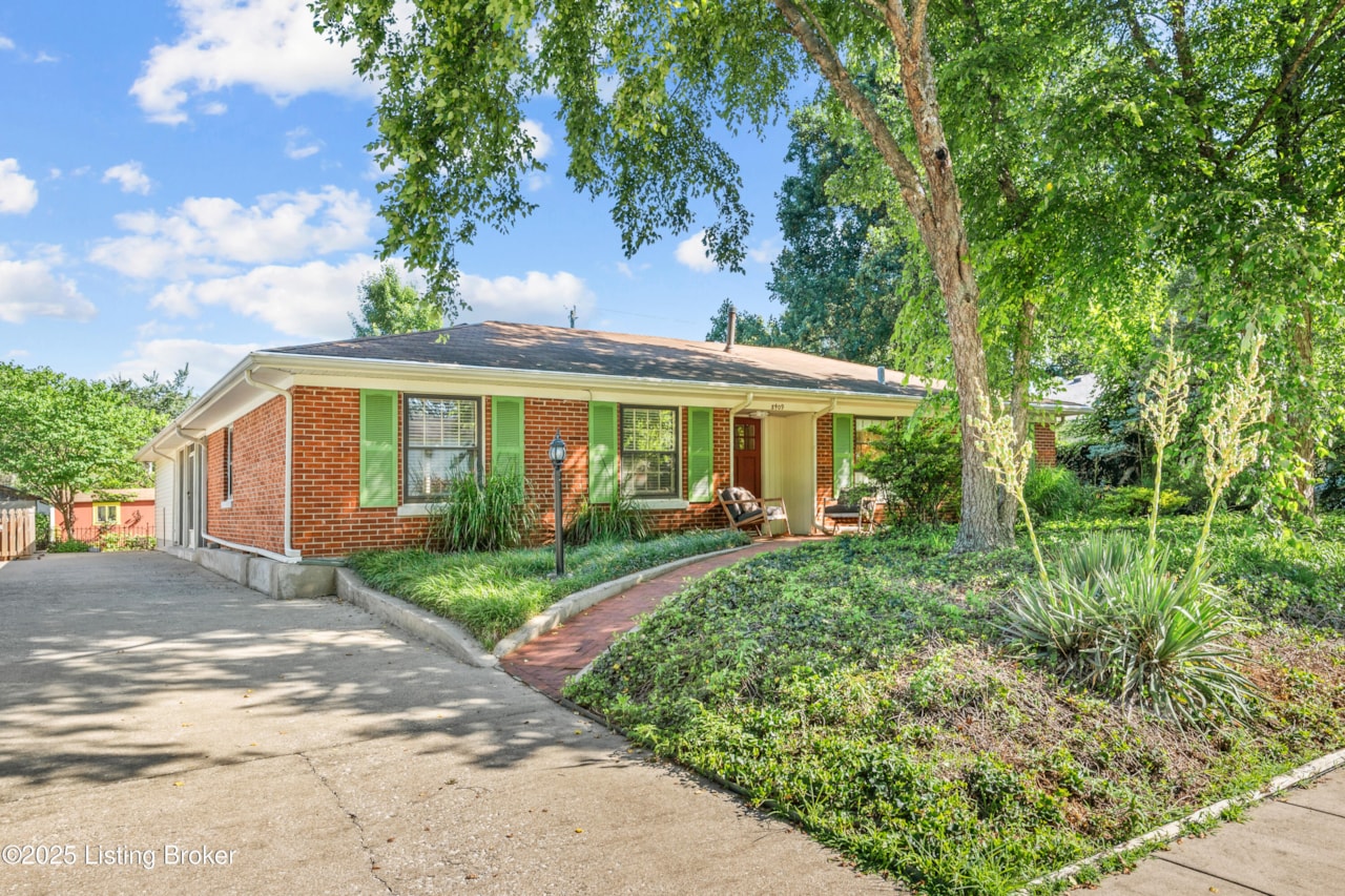 8409 Bayou Way Louisville KY 40242 | MLS#1691456