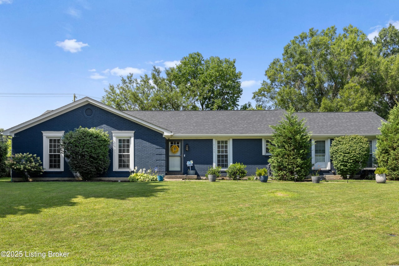 home for sale at 4306 Fence Pl Louisville KY 40241 - MLS #1694467