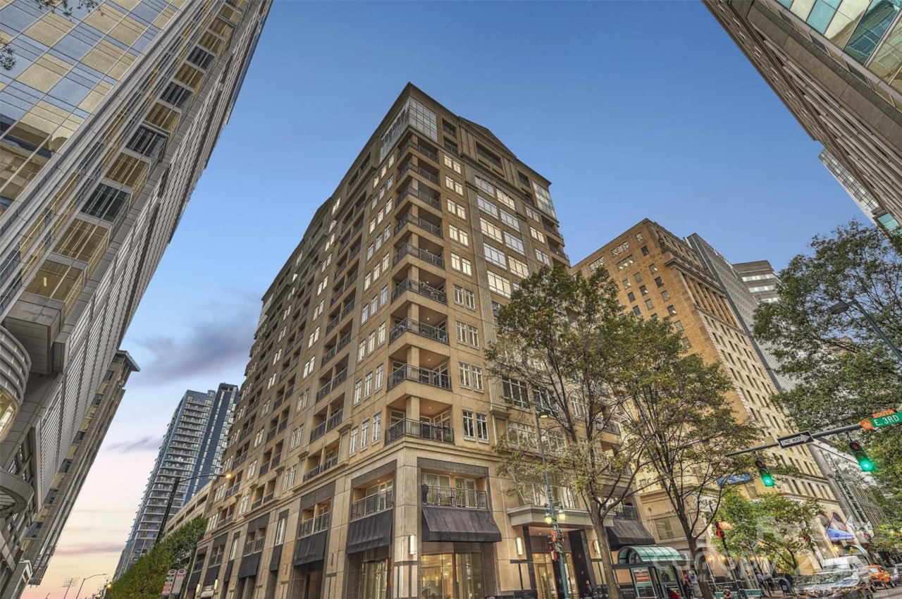 230 S Tryon St Charlotte NC 28202 | MLS #4288894 | Hendrix Properties