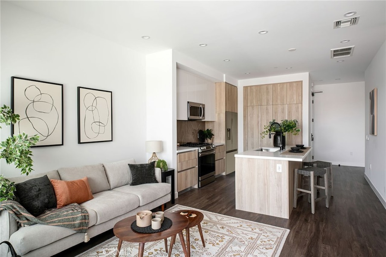 118 Astronaut Ellison S Onizuka Street #504, Los Angeles, CA 90012 ...