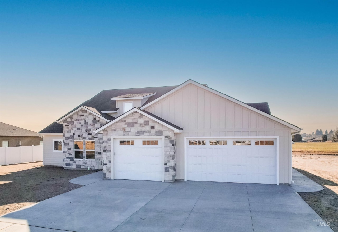 611 Biscotti Loop Heyburn, ID 83336 | MLS 98917184