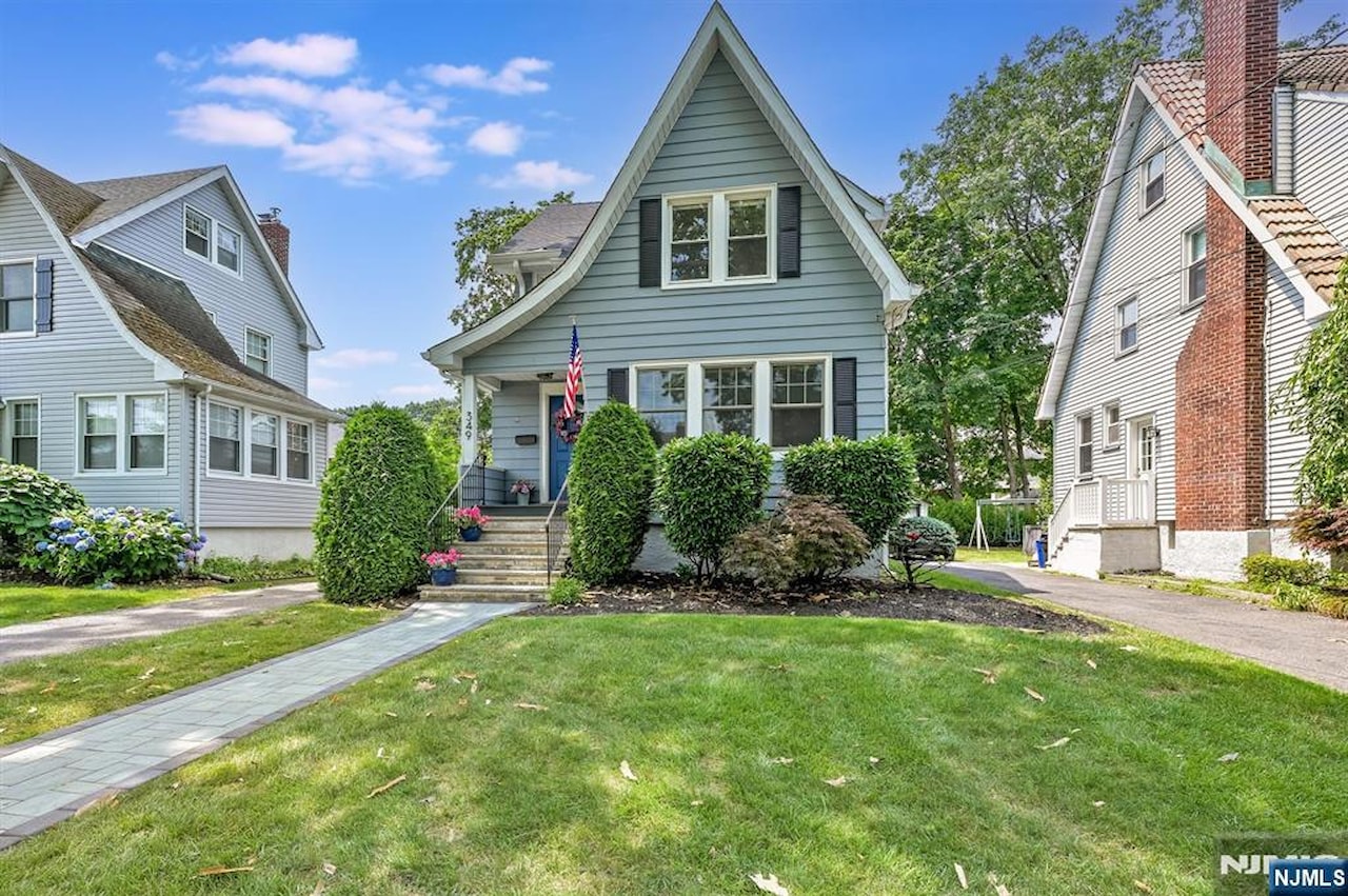 349 Elm Street Oradell, NJ 07649 | MLS 25022946
