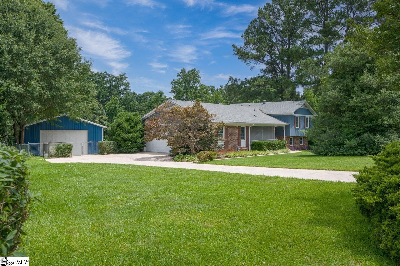14 Rollingreen Road Greer, SC 29651 | MLS 1560885