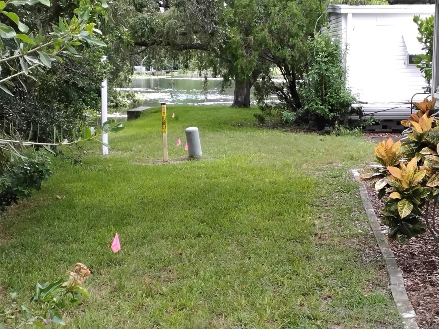 10118 N Lake Dr #30 Largo, FL 33773 | MLS TB8418837