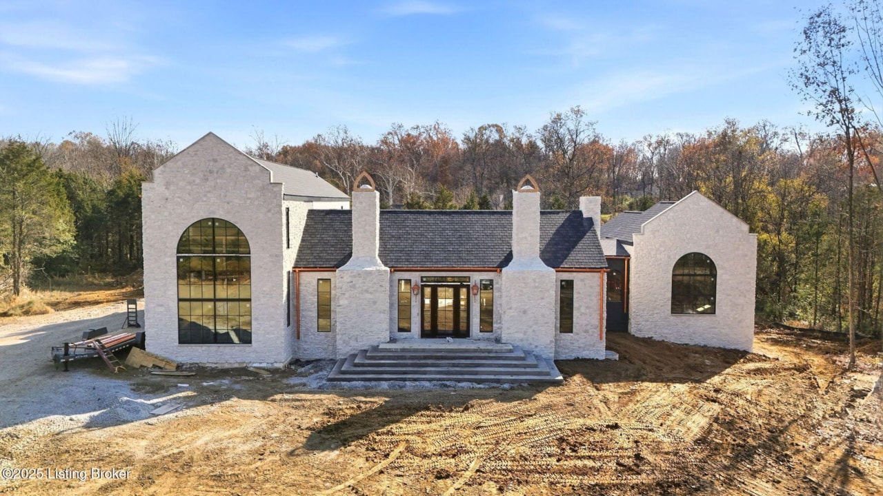 2 Bainsley Ln Pewee Valley, KY 40056 | MLS #1686273