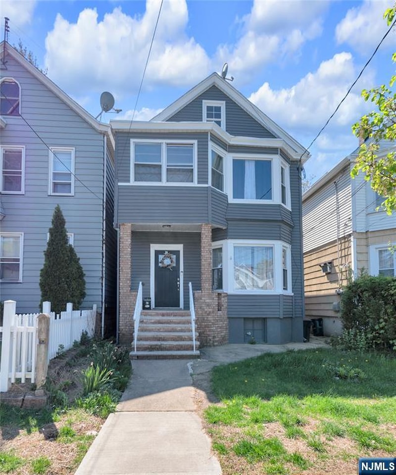 26 Grand Garfield, NJ 07026 | MLS 25030768