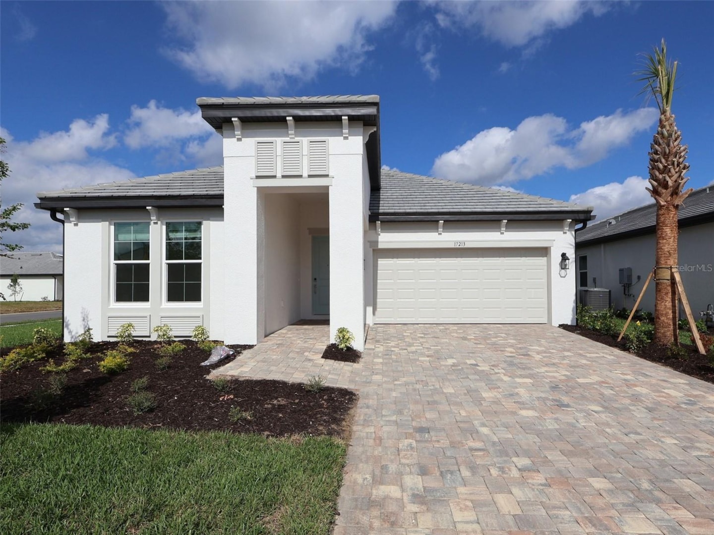 17213 Savory Mist CIRCLE Bradenton, FL 34211 | MLS R4909835