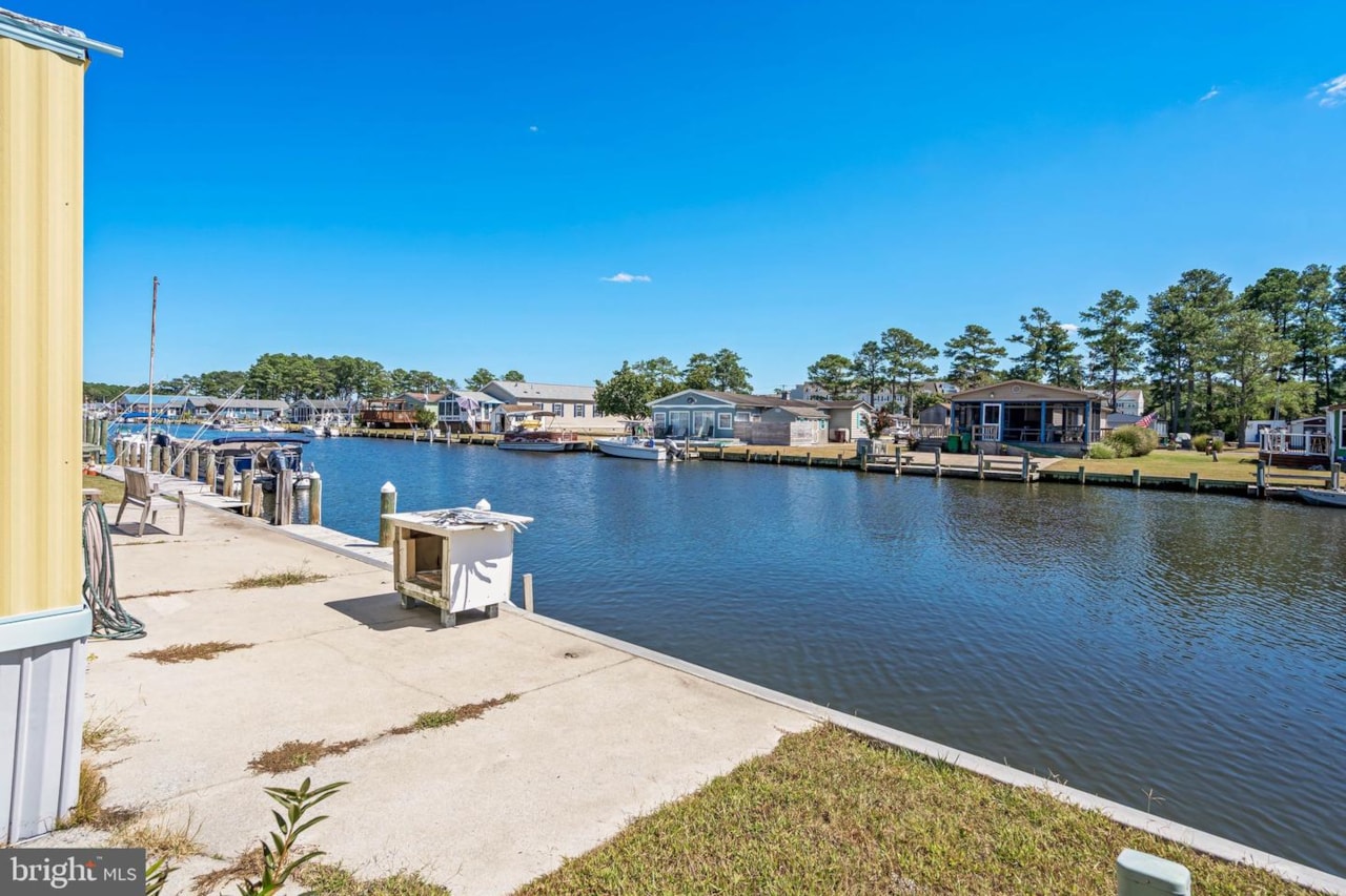 35456 Pine Dr Millsboro, DE 19966 | MLS DESU2095646