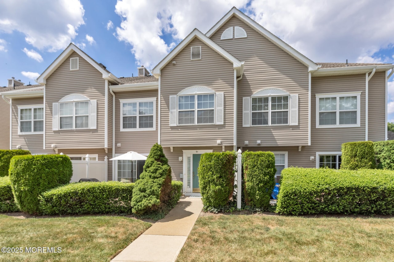91 Watson Ct #1000 Howell, NJ 07731 | MLS 22526511