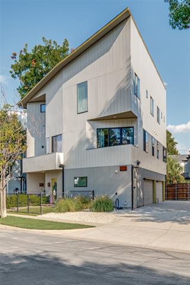 4608 Coles Manor Place #201, Dallas, TX 75204 | KnoxRE.com