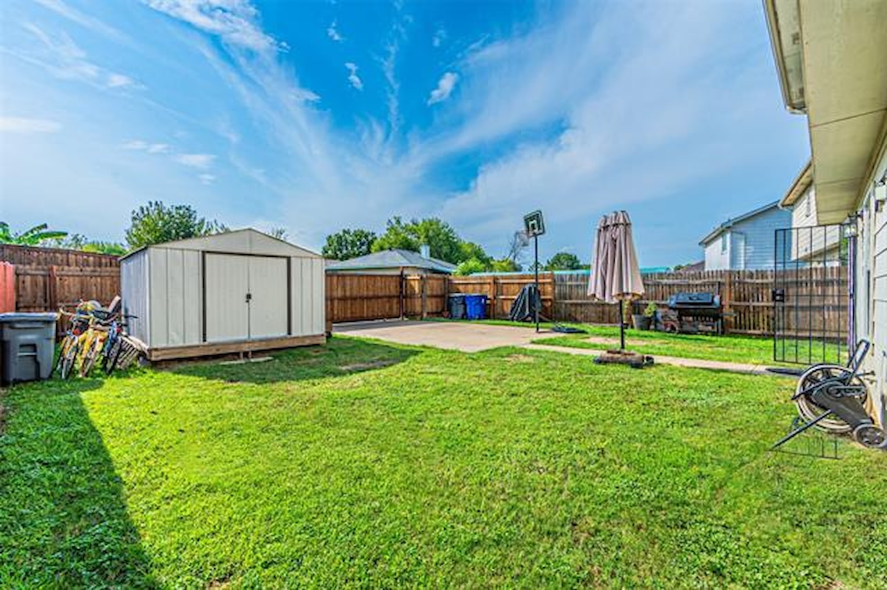 2355 Summit Lane, Dallas, TX 75227 | KnoxRE.com