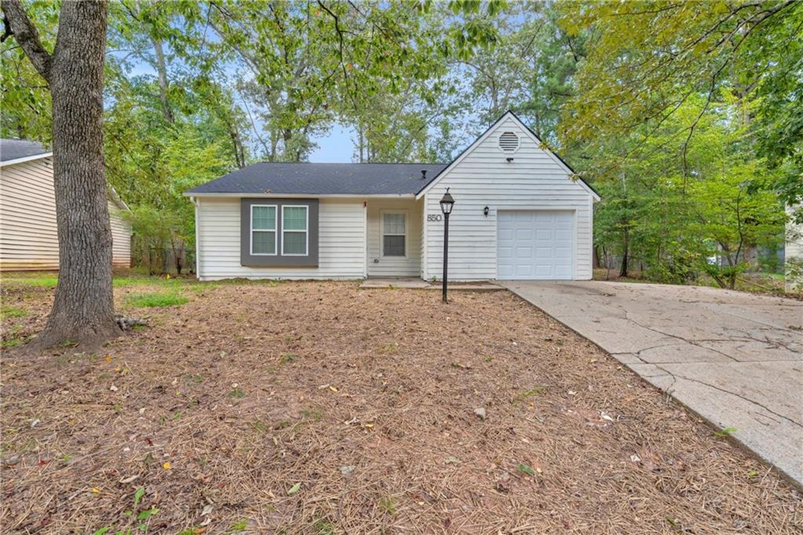 850 Greenhedge Drive Stone Mountain, GA 30088 | MLS 7644393
