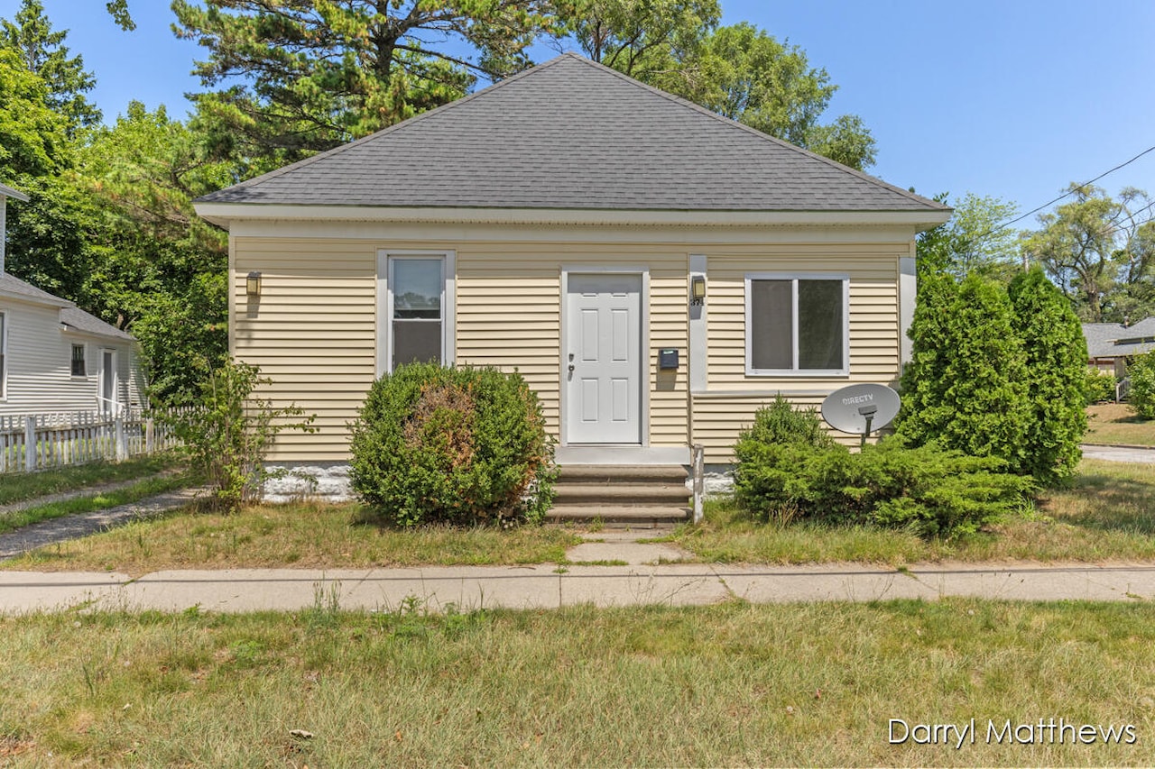 Muskegon Homes for Sale. Check out our new listing in Muskegon.
