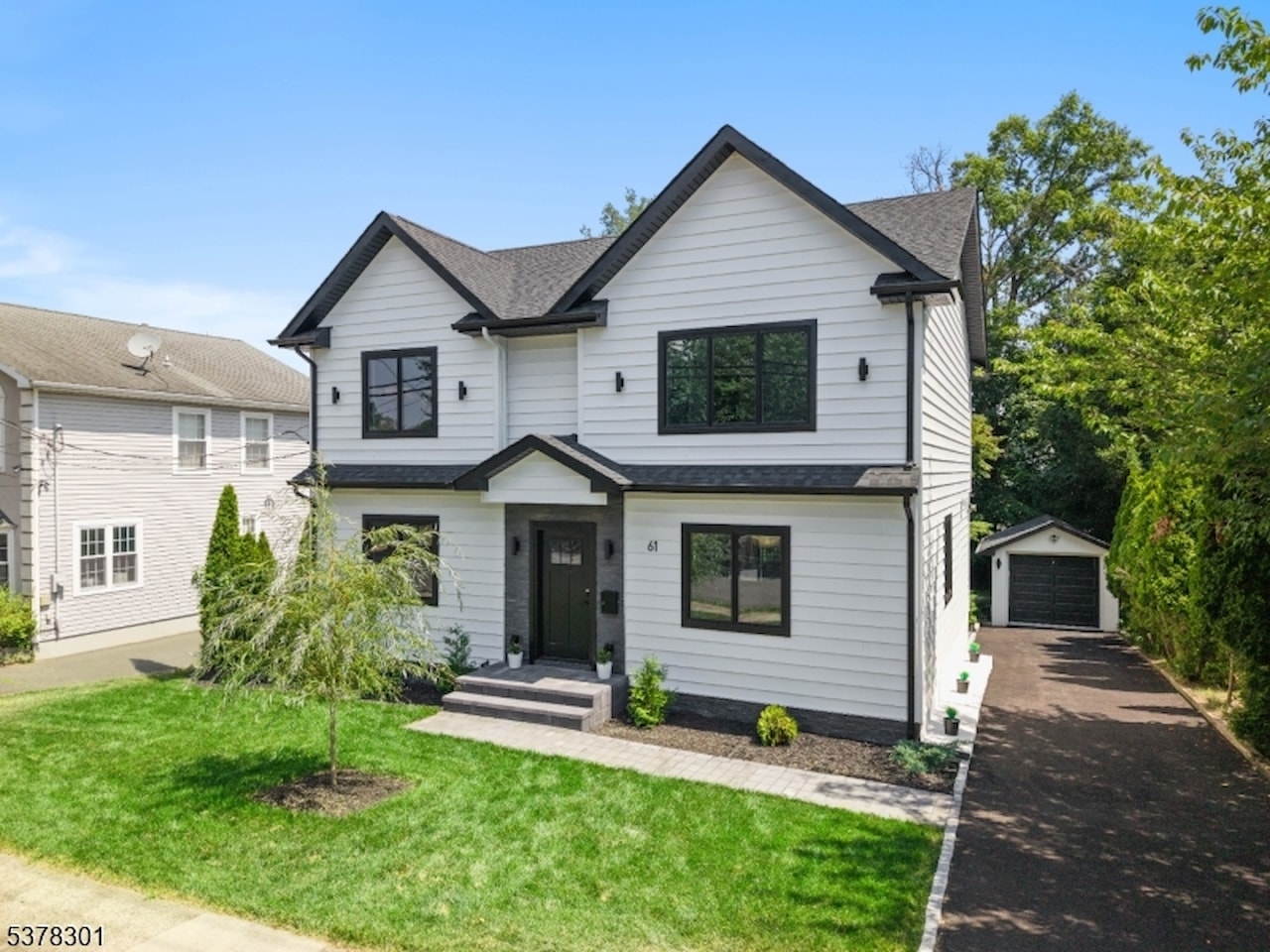 61 Pomona Ave Fair Lawn Boro, NJ 07410 | The Maggee Miggins Group