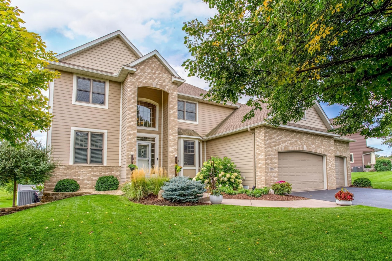 10779 Perry Drive N Brooklyn Park, MN 55443 | MLS 6775848