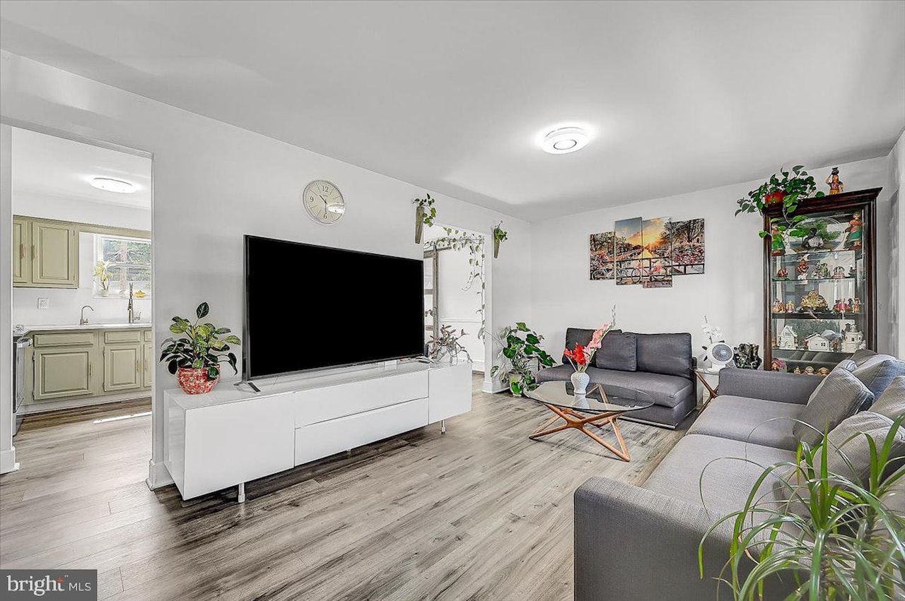 315 Oak Ln W W Exton, PA 19341 | MLS PACT2110240