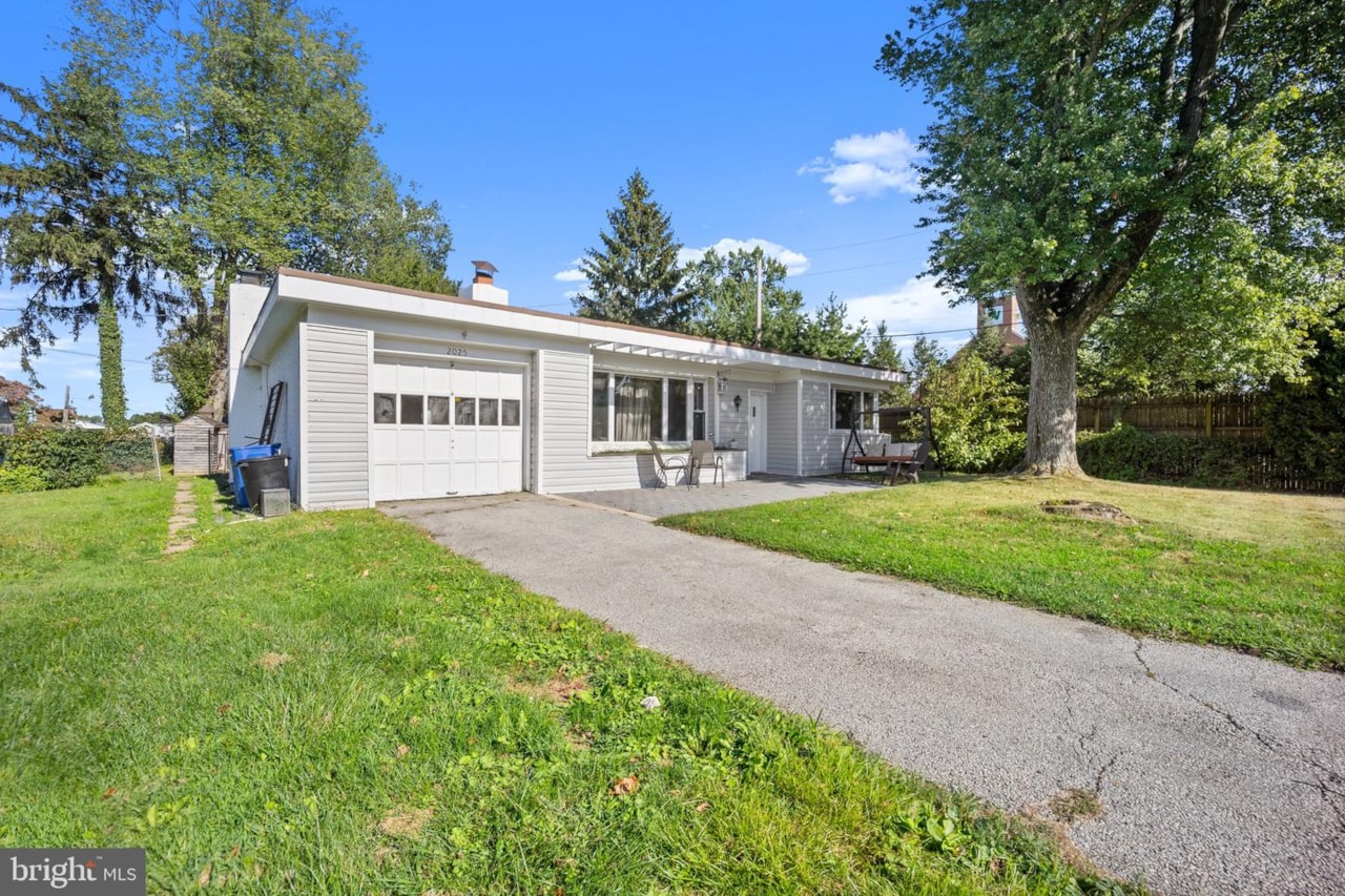 2025 S Sproul Rd, Broomall, PA 19008 | MLS PADE2100608