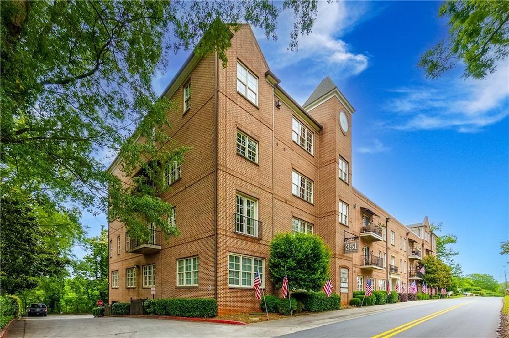 351 NE Washington Avenue NE #307 Marietta, GA 30060 | MLS 7645523