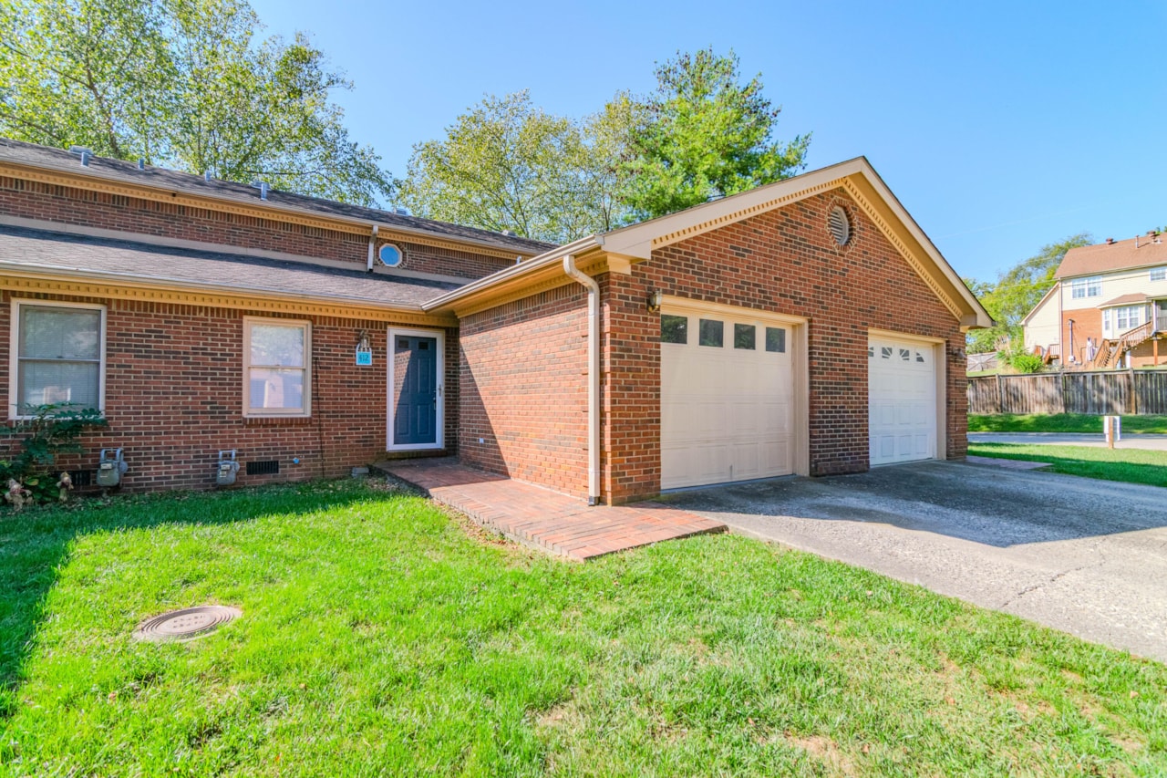 412 Cheyenne Trl Georgetown, KY 40324 | MLS #25501957