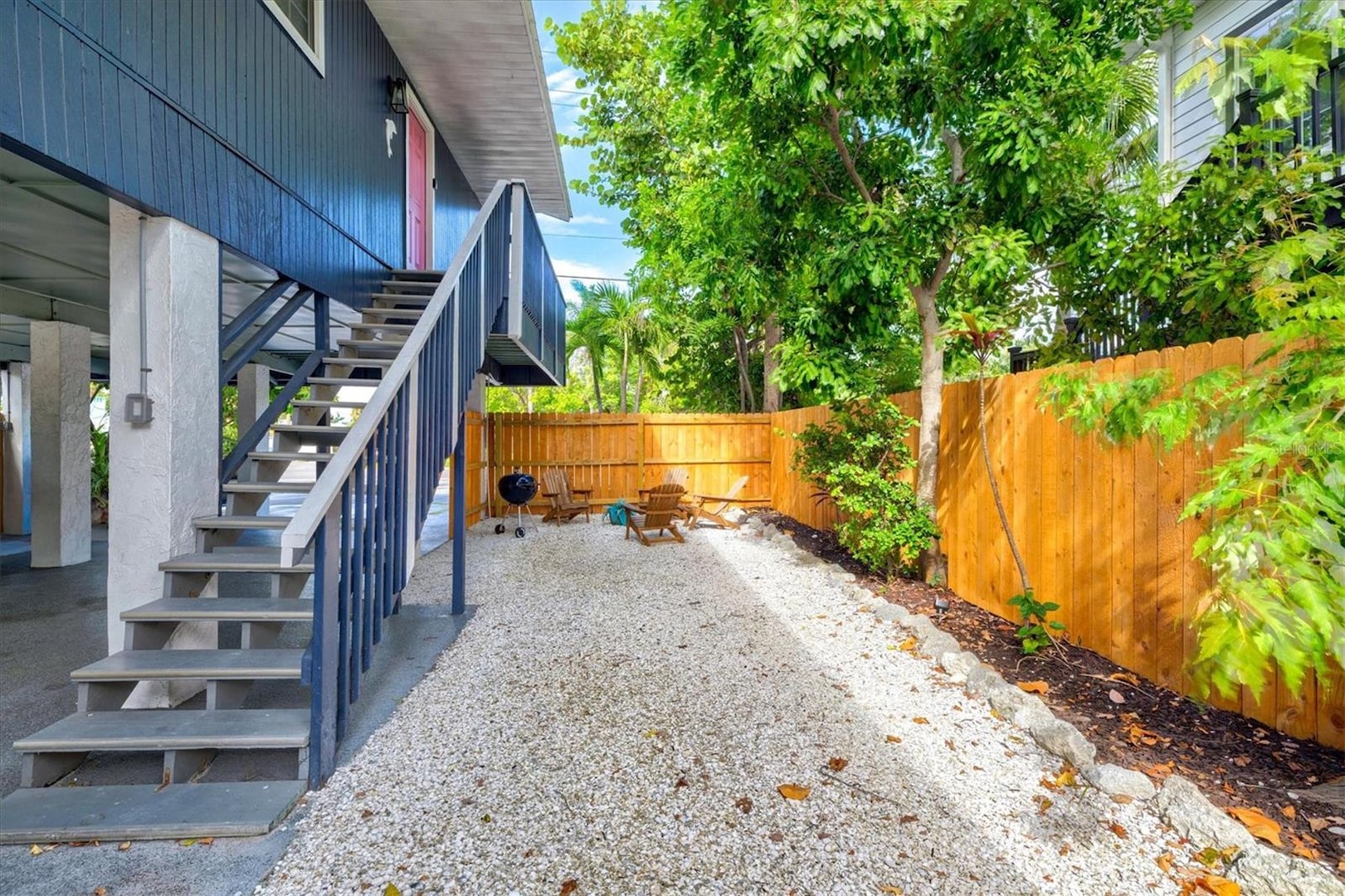 8106 Gulf Dr #A&B - Holmes Beach, FL 34217 - Edgemere