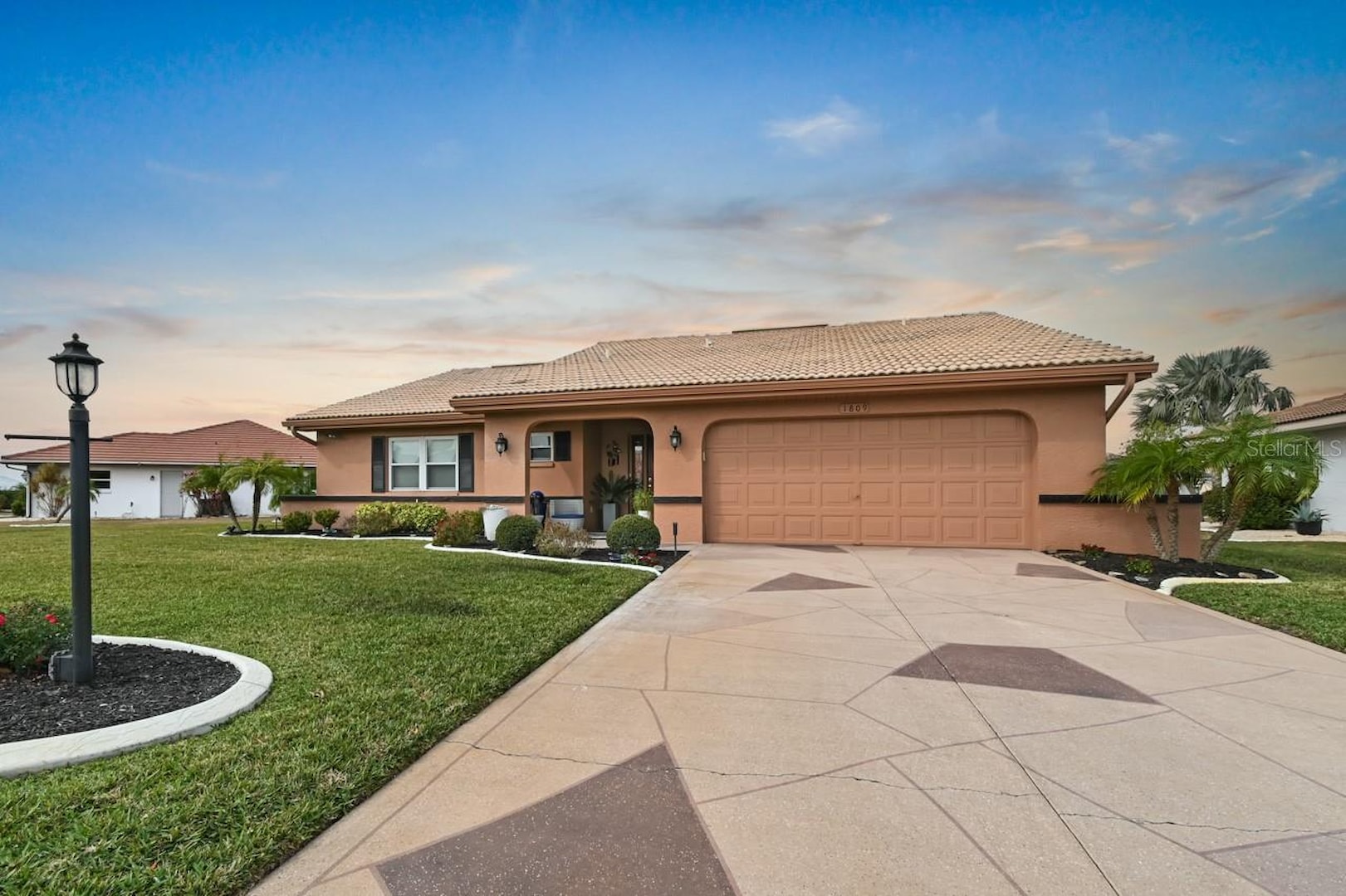 1809 Wolf Laurel Dr Sun City Center, FL 33573 | MLS TB8435402
