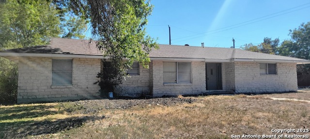302 E Byrd, Universal City, TX, 78148 | MLS # 1914788