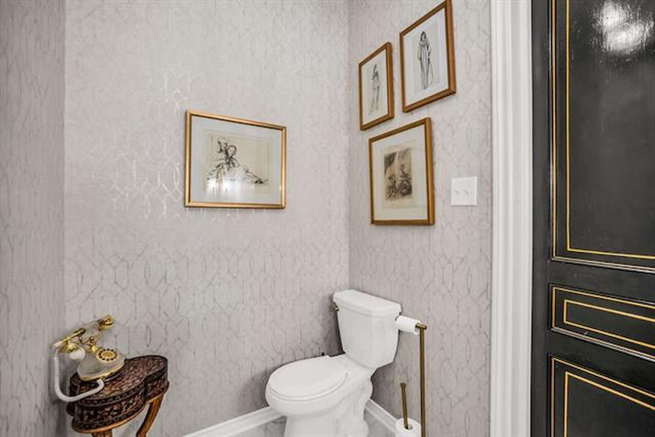 3802 S Versailles Avenue, Dallas, TX 75209 | KnoxRE.com