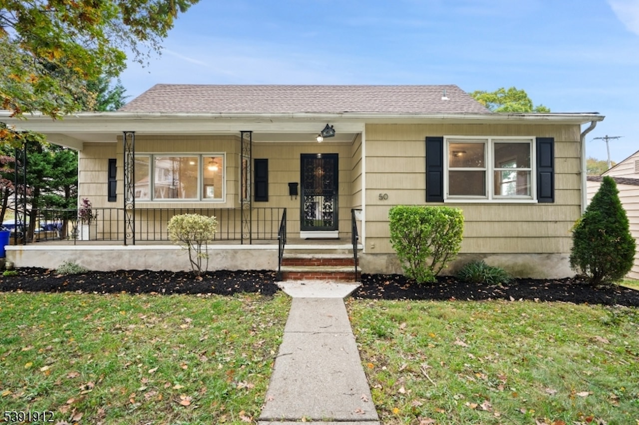 50 White Meadow Ave Rockaway Boro, NJ 07866 | The Maggee Miggins Group