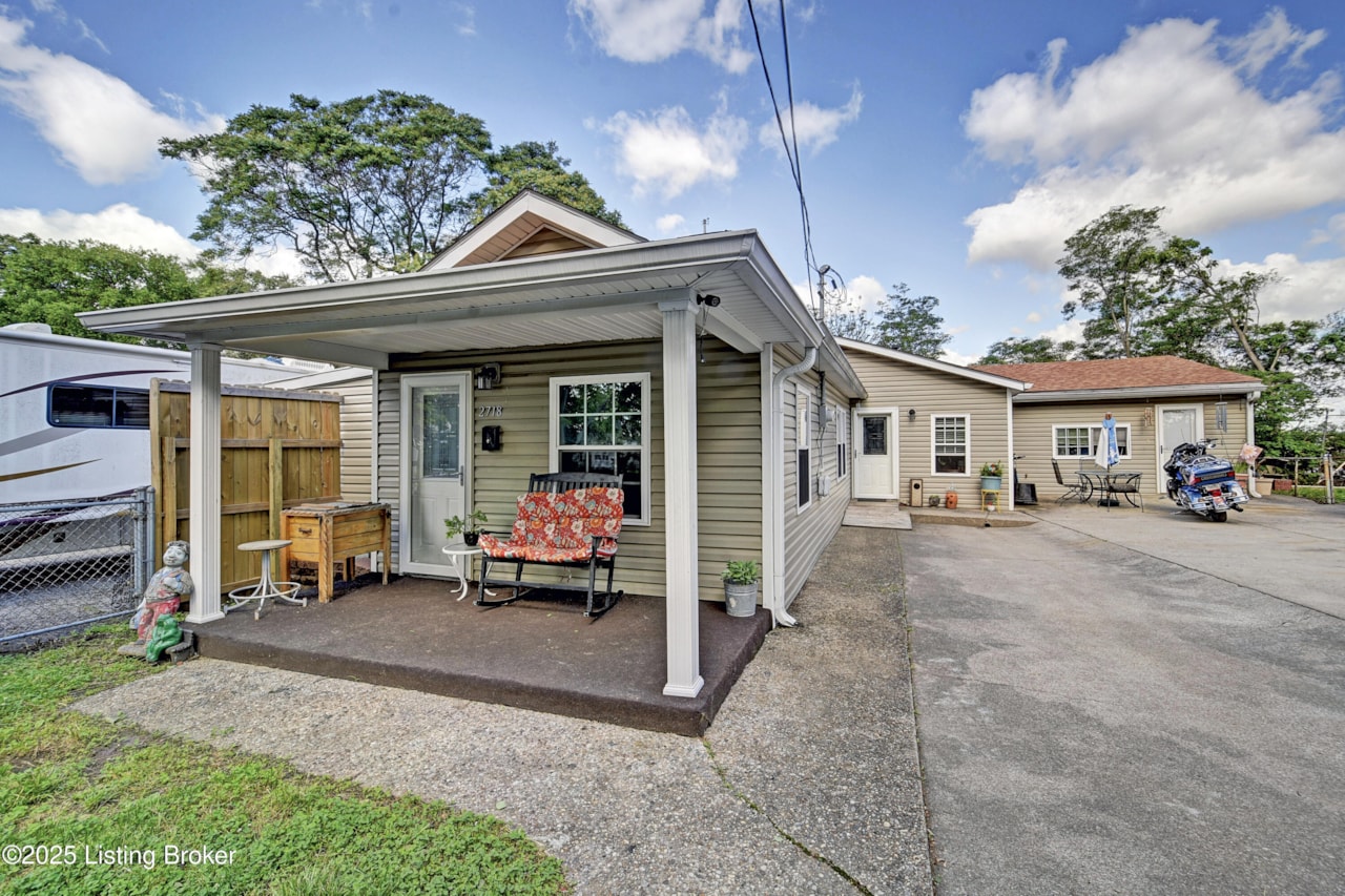 2718 New High St Louisville KY 40209 - home for sale - MLS 1702339